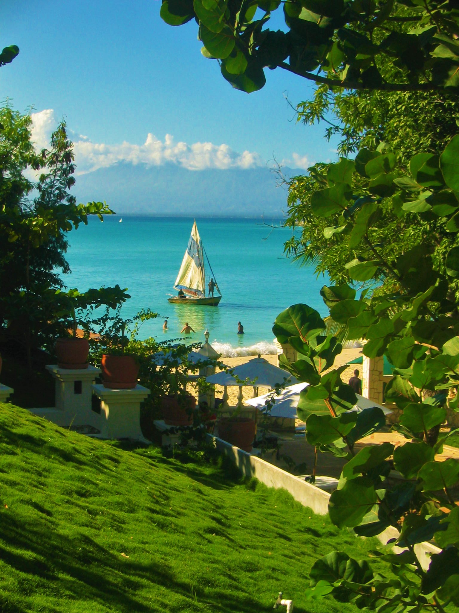 Accommodation - Abaka Bay Resort